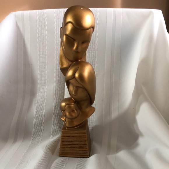 universal statuary | Accents | Vintage Man Woman Child 928 Statue 964 ...